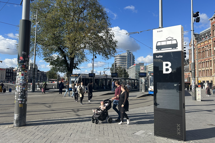 Wayfinding op Amsterdam Centraal: Van plan naar realiteit ...